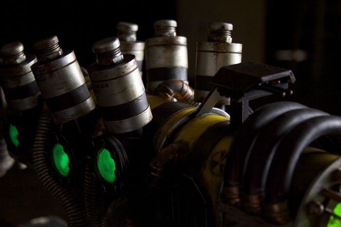 Homemade Fallout 3 Plasma Rifle Replica | Amusing Planet